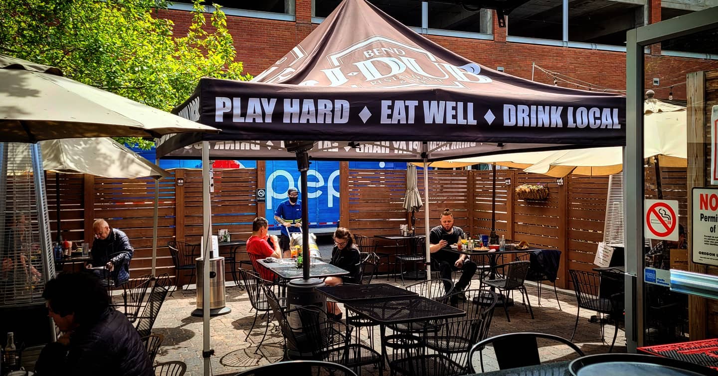 Top Bars in Bend, Oregon | Bend Nightlife | Moving To Bend