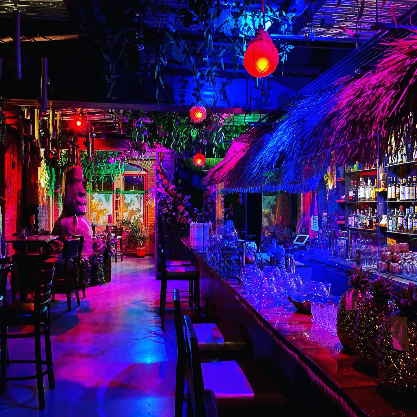 Top Bars in Bend, Oregon | Bend Nightlife | Moving To Bend