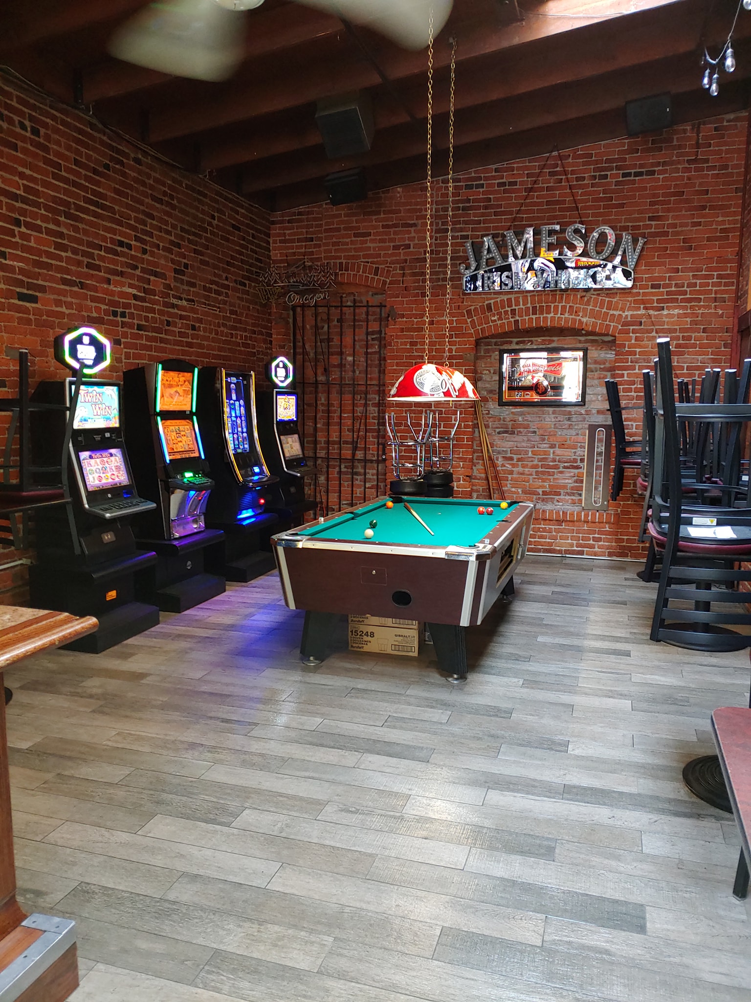 Top Bars in Bend, Oregon | Bend Nightlife | Moving To Bend